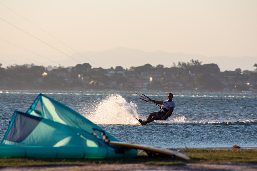 Férias na água: de canoa havaiana a flyboard, uma seleção de atividades ...