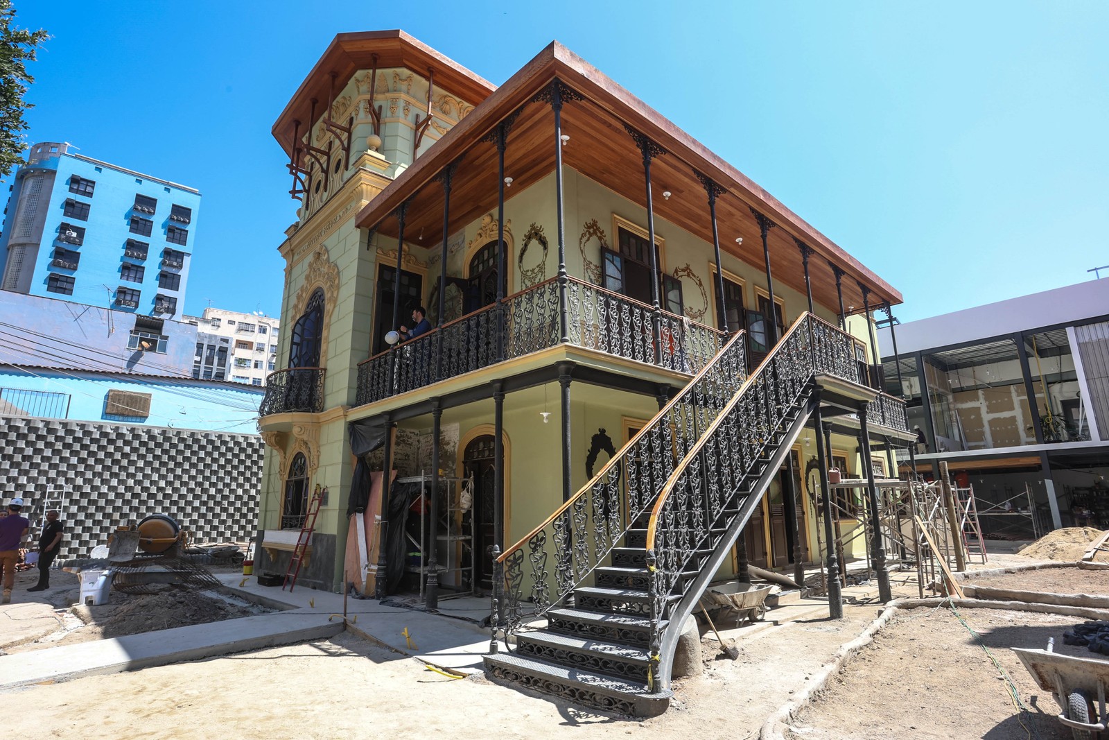 Presente de aniversário para Niterói: rebatizada de Solar Notre Rêve ...