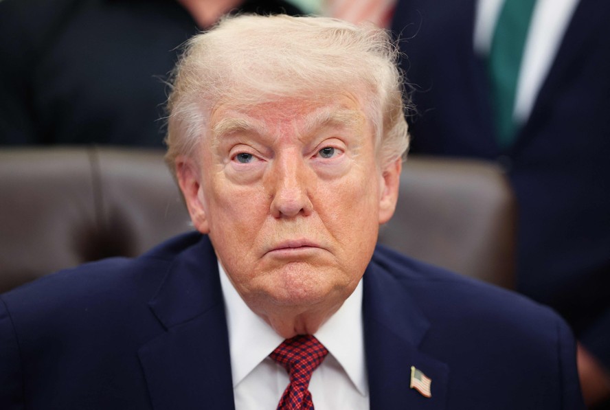Trump anuncia que aumentará as tarifas sobre carros e caminhões da UE ...