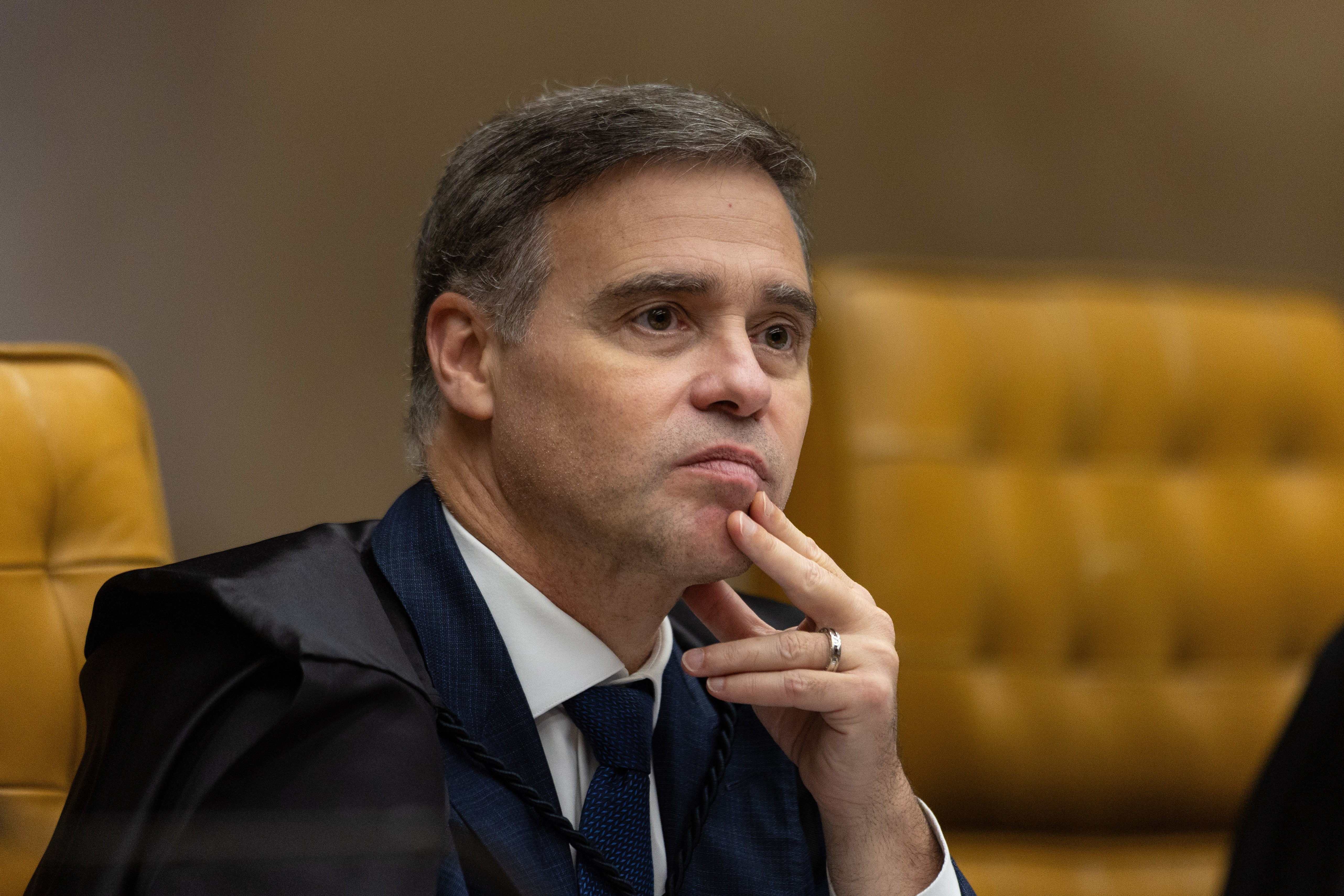 Mendonça amplia força no STF com casos Master e INSS, mas vai reforçar ...