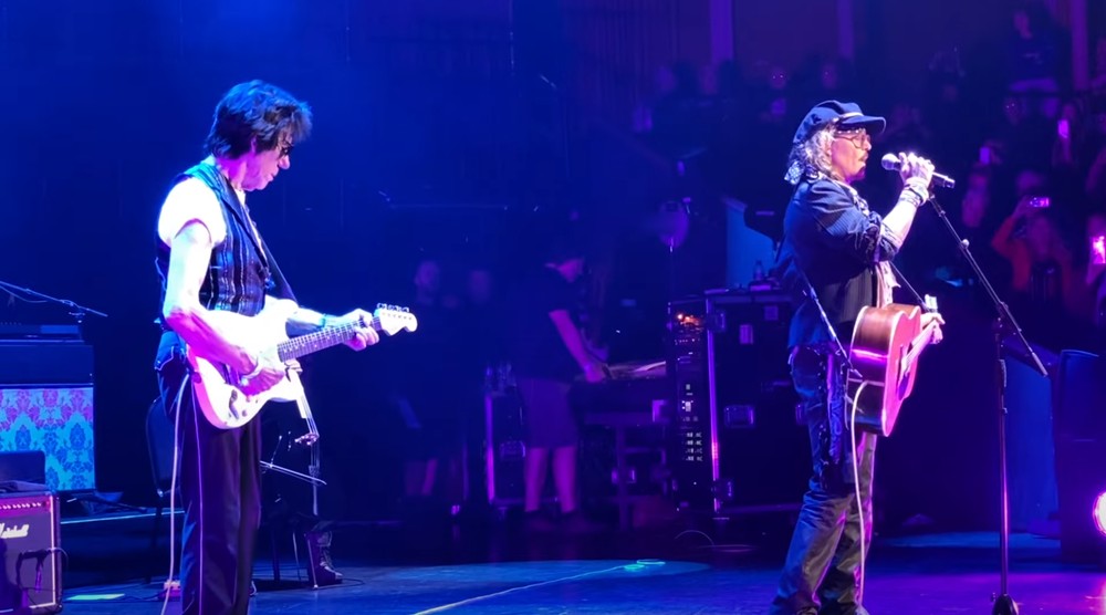 Johnny Depp x Amber Heard: seis dias após depor, Kate Moss vai a show ...