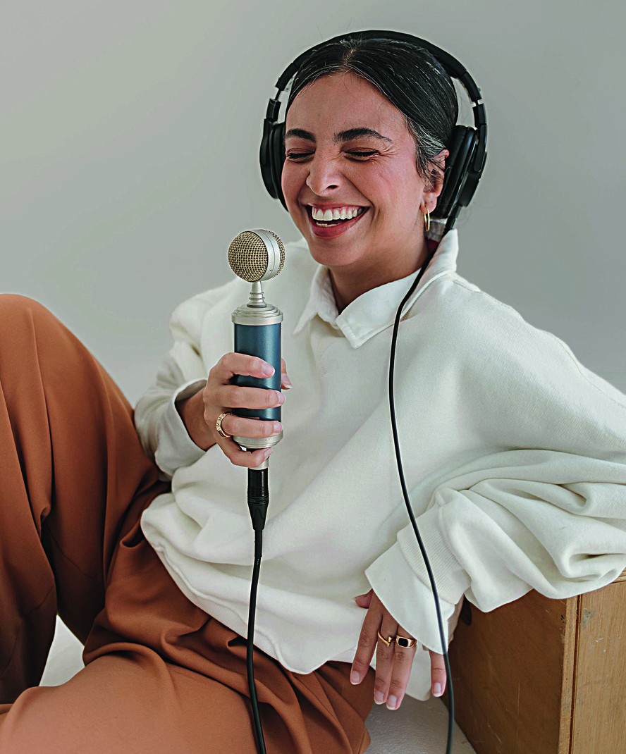 Conheça Lela Brandão, podcaster e empresária que aposta em conforto ...