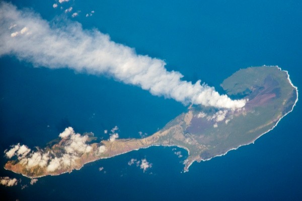 Mais isolada do mundo: Conheça ilha paradisíaca descoberta em 1789 que ...