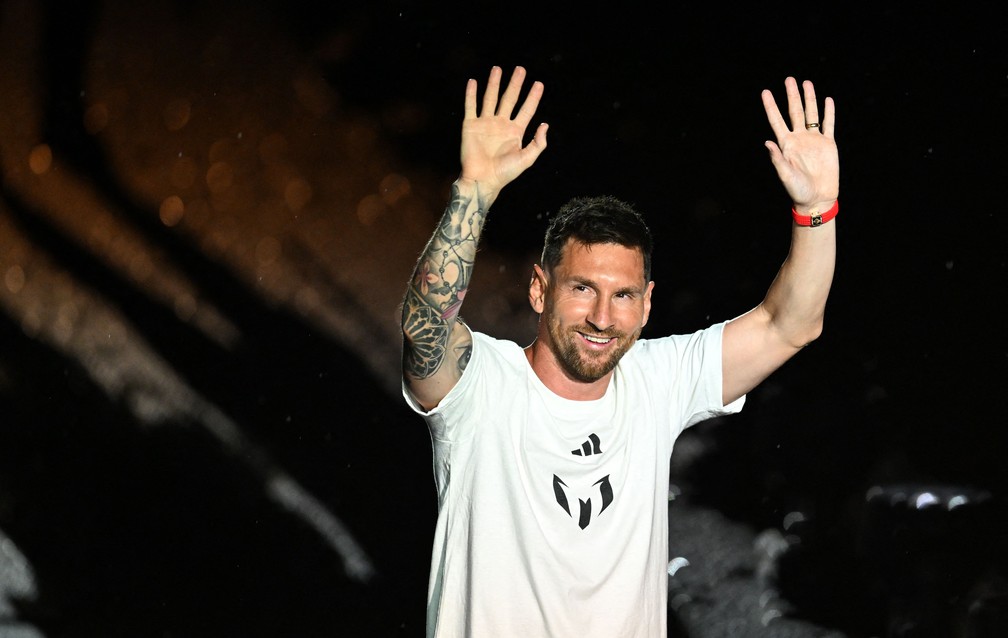 Lionel Messi é apresentado no Inter Miami com grande festa: 'Sigo ...