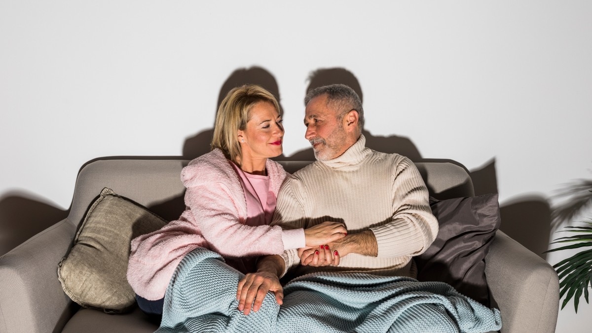 Por que relacionamentos entre mulheres mais velhas e homens mais jovens ...