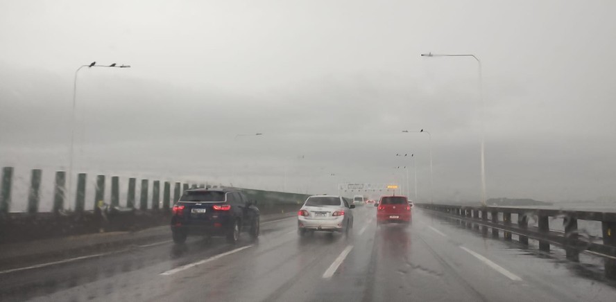 'Alerta vermelho': Inmet prevê acumulado de chuvas em partes do Rio, de ...