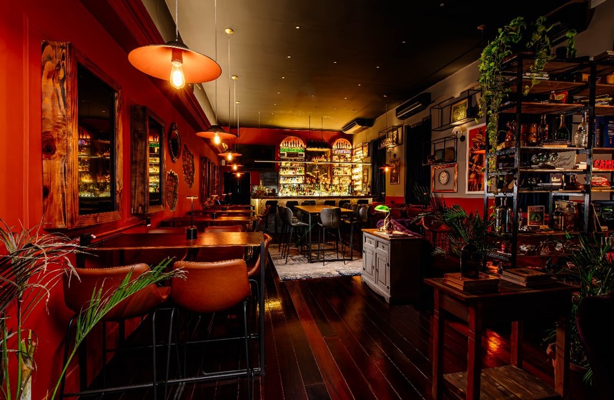 Blue Blazer: bar secreto para chamar de seu abre as portas em Botafogo