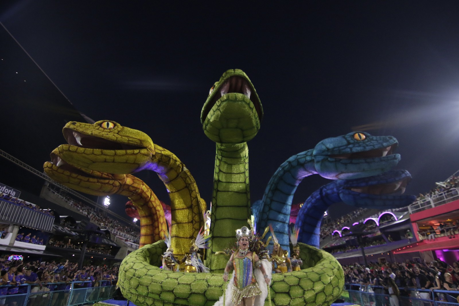 Série Ouro: Unidos de Padre Miguel e Império Serrano são destaques ...