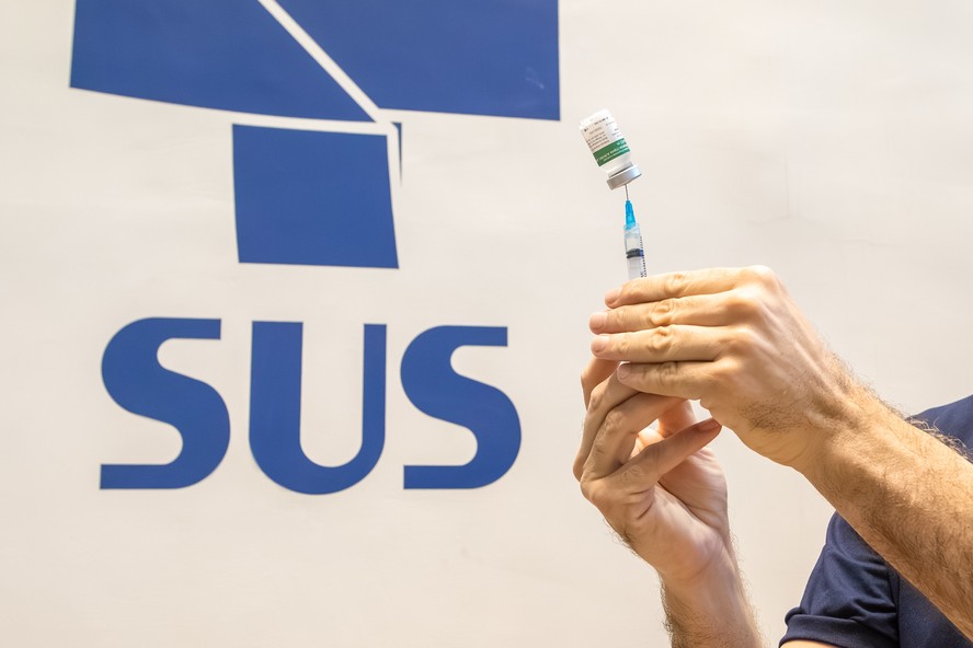 Vacina da gripe: Brasil aplica mais de 2 milhões de doses no início da ...