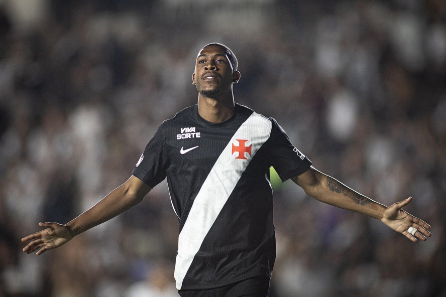 Vasco se despede de Rayan, vendido ao Bournemouth