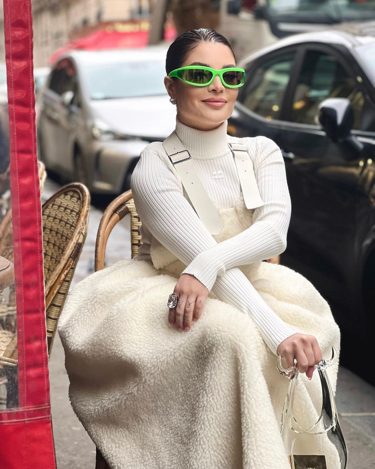 G-kay abre álbum de fotos durante Semana de Moda em Paris