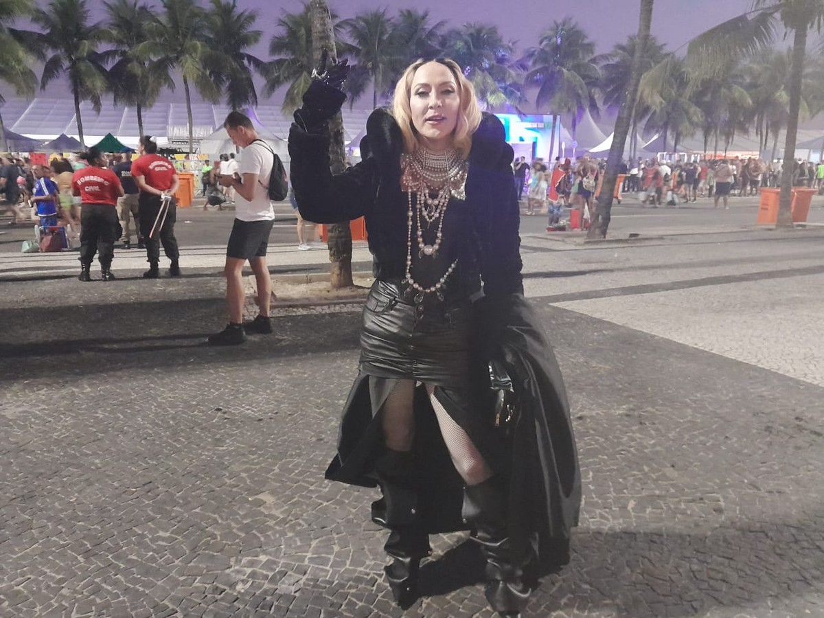 Cosplay, Drag Queen e looks inspirados nas fases da carreira: público ...