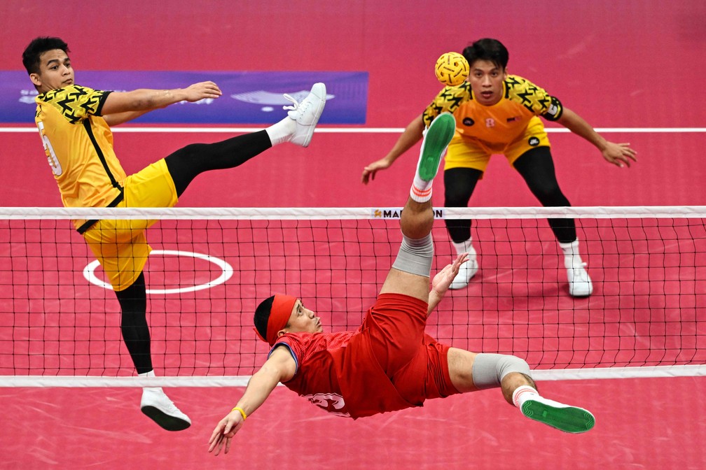 Sepak Takraw: o 'futevôlei nível asiático'; veja imagens