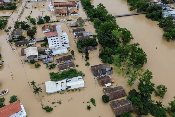 Enchentes em Santa Catarina: entenda a alta de chuvas e veja fotos