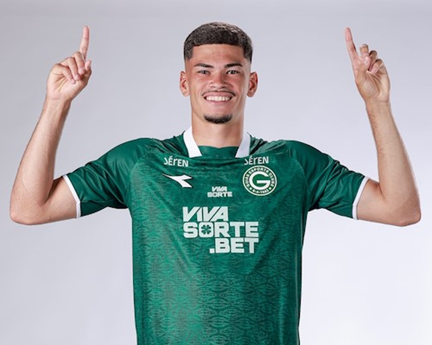 Em negociação encaminhada com Botafogo, zagueiro Anthony aguarda ...