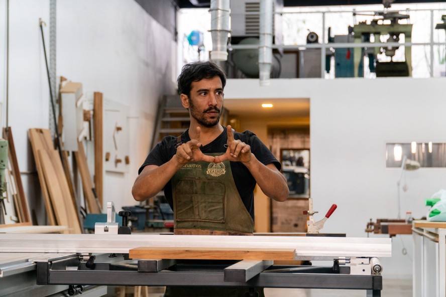 Rodrigo Calixto comemora 20 anos de carreira e lança curso em que o ...