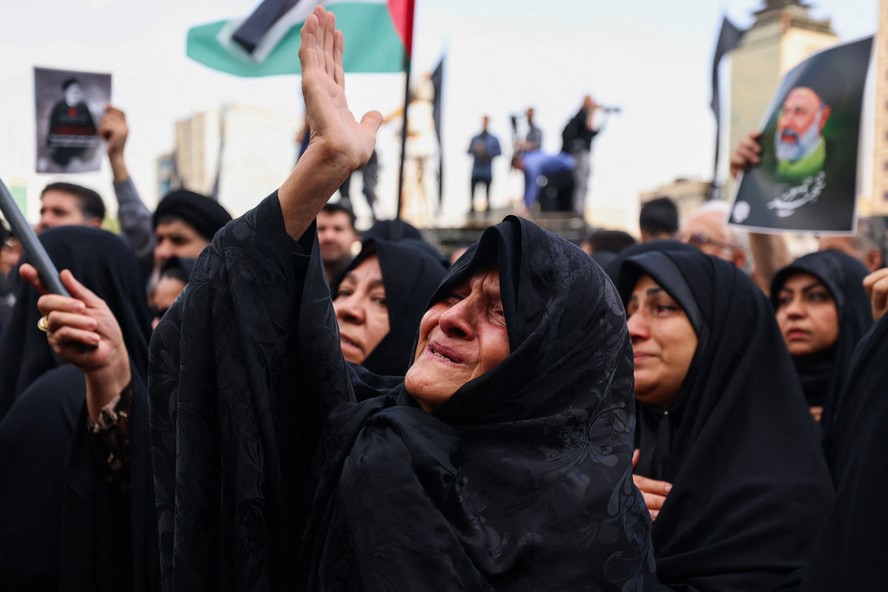 Luto Pela Morte Do Presidente Do Irã Ebrahim Raisi Iranianos Se