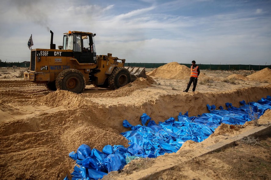 Ministério da Saúde de Gaza encontra 80 cadáveres em valas comuns ...