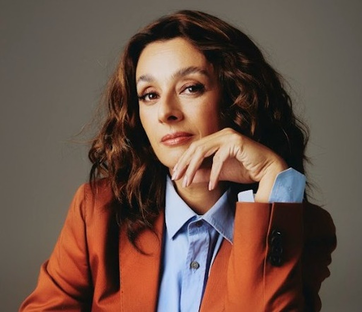 Prestes a completar 30 anos de carreira, Catia Fonseca fala sobre ...