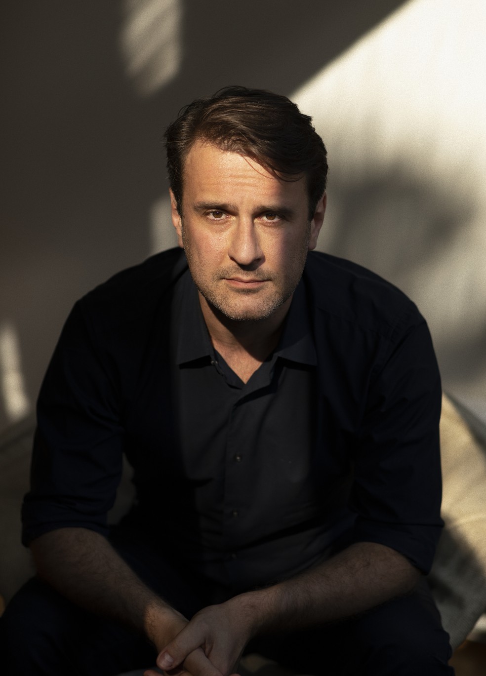 Livro revela detalhes, contradições e metamorfoses do 'showman' que ...