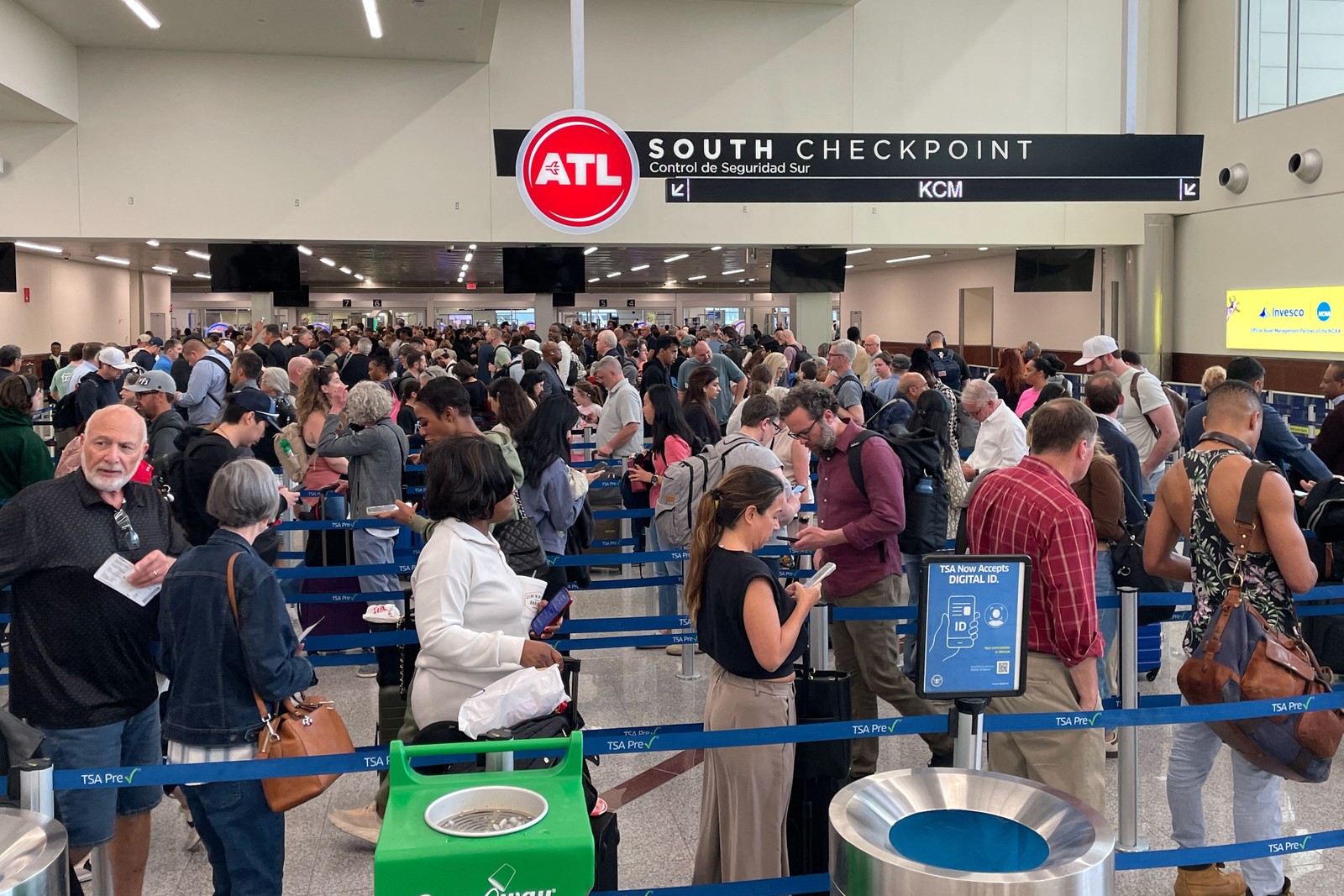Turistas enfrentam filas de até 3 horas em aeroportos europeus com nova ...