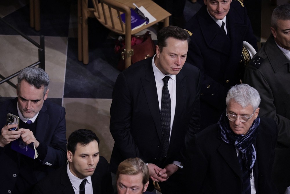 Donald Trump e Elon Musk comparecem à cerimônia de reabertura da ...