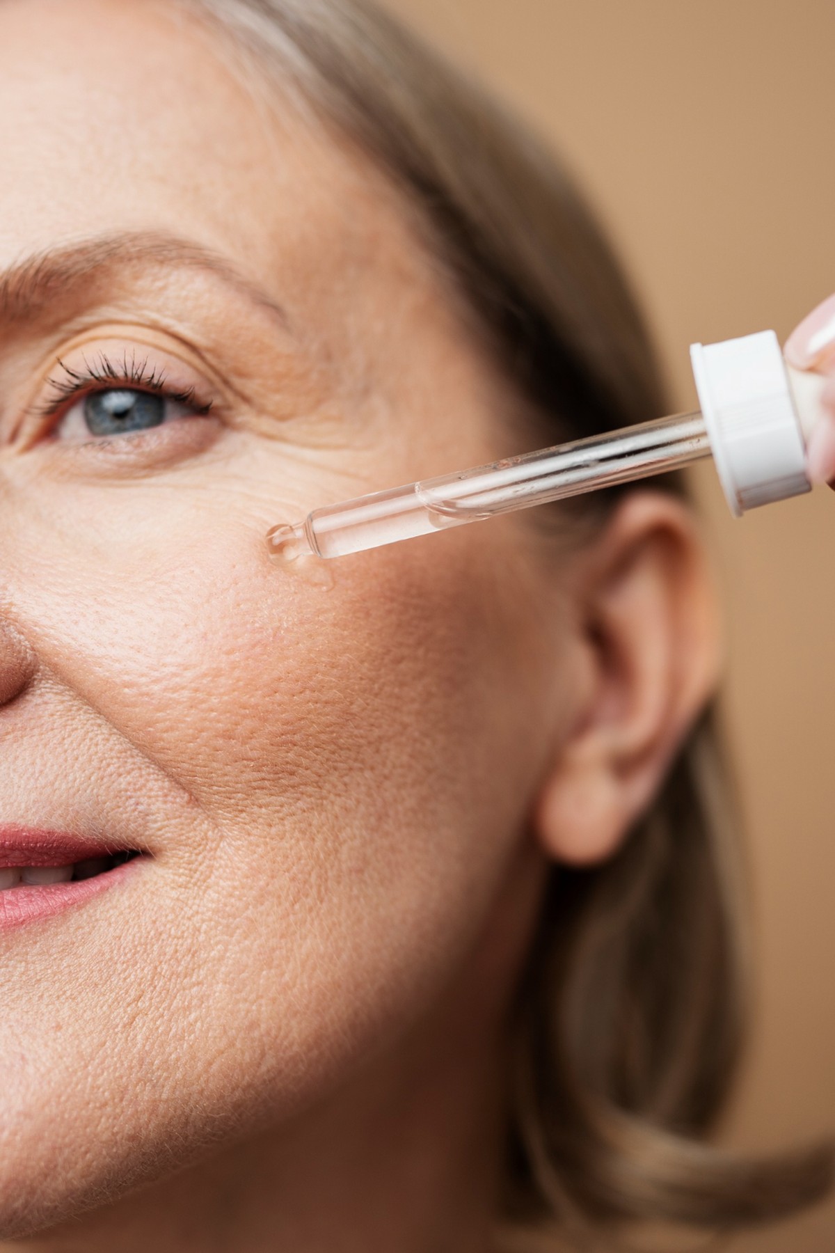 Retinol é bom para a sua pele? Saiba como usar o produto