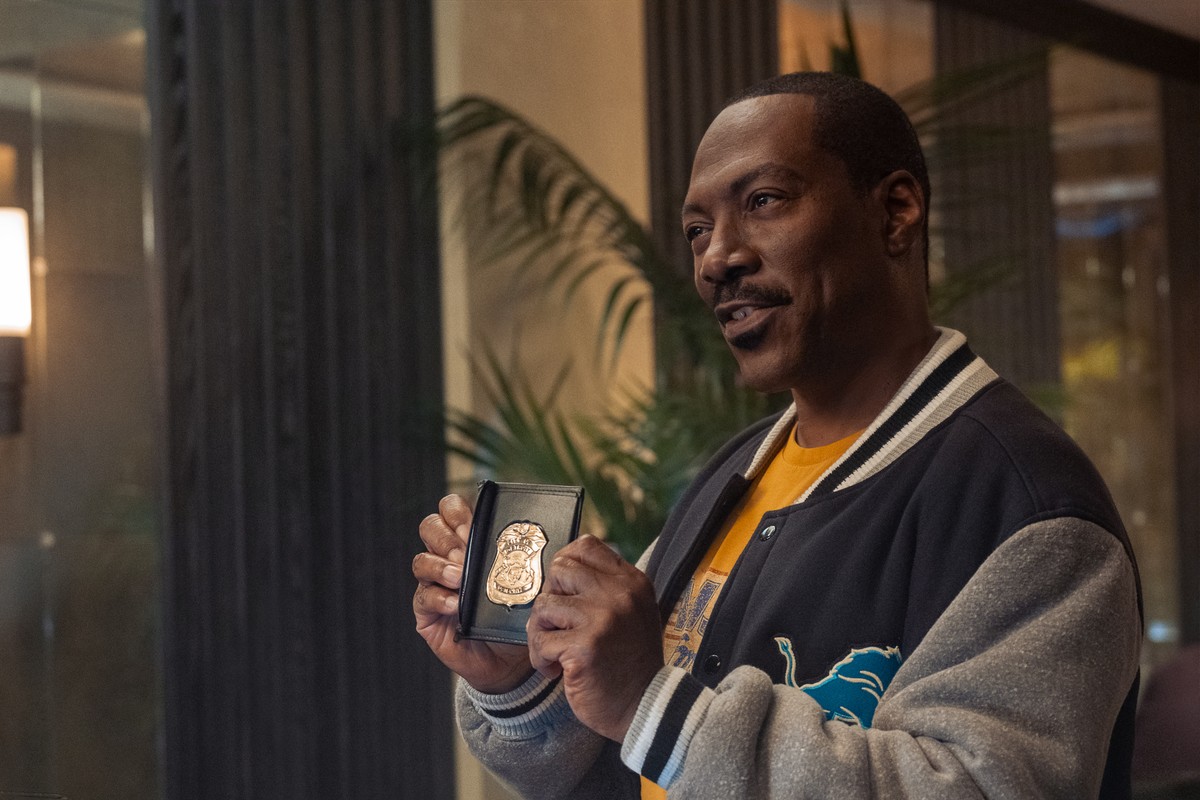 Eddie Murphy fala sobre cenas de ação aos 63 anos: 'o dublê vinha, dava ...