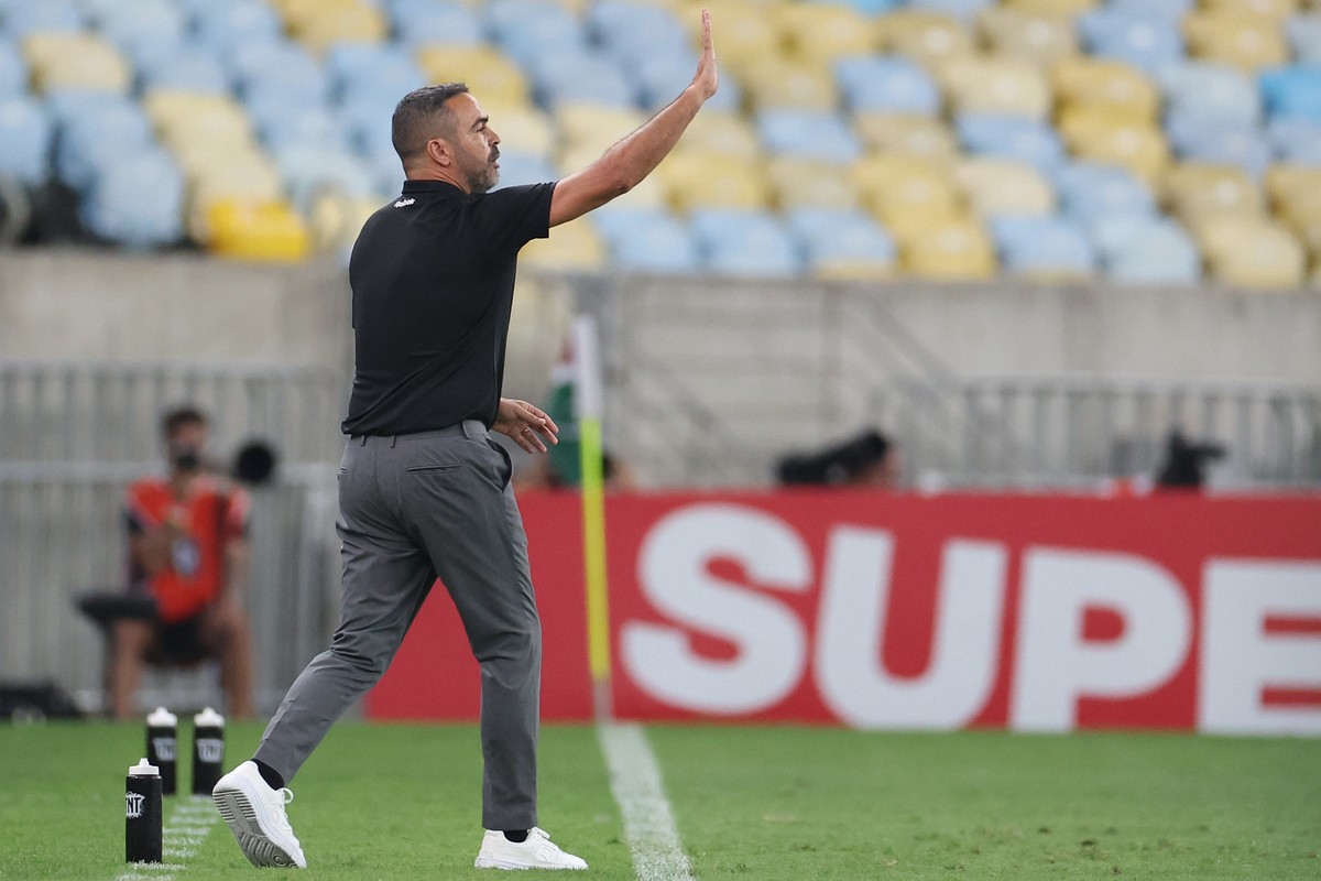 Artur Jorge diz que vitória do Botafogo no clássico foi 'justa' e ...