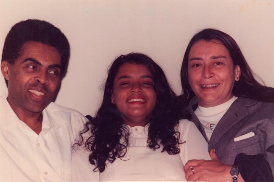 Sandra Gadelha recebe feliz aniversário de Gilberto Gil nas redes e conforto de fãs um mês após ...