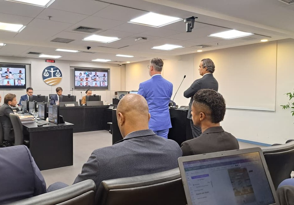 Auditor pede vista, e julgamento de Bruno Henrique, do Flamengo, é ...