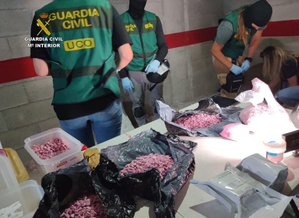 'Cocaína de morango' vira febre em Ibiza e preocupa autoridades; entenda