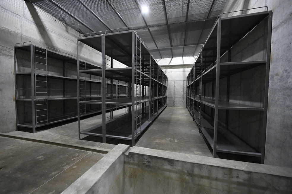 Como é por dentro a maior prisão das Américas, recém-inaugurada em El ...