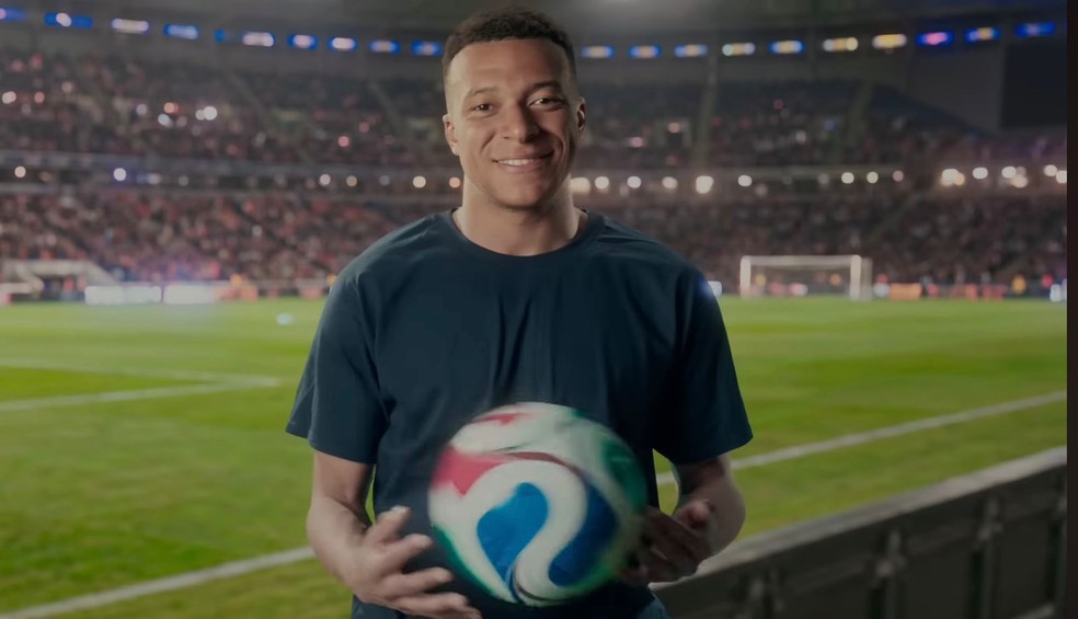 Messi, Vini Jr. e Mbappé: veja quais craques estão no clipe da música ...