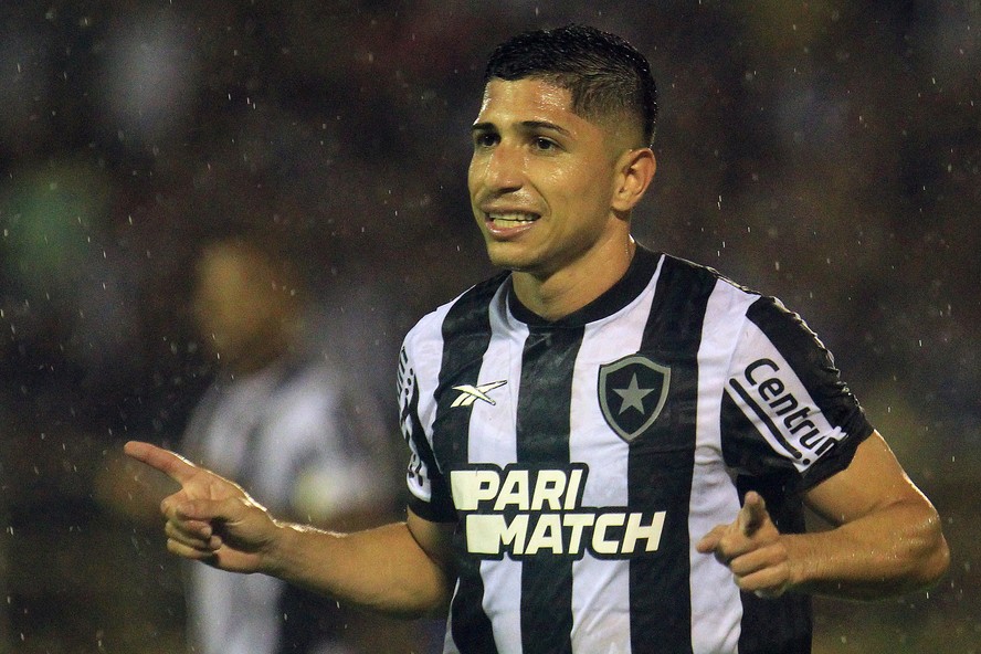 Com Savarino no destaque, Botafogo tem atuação dominante em Volta ...