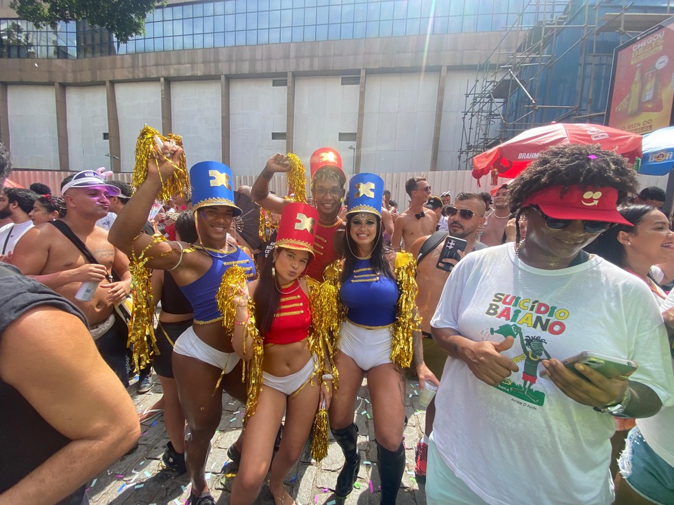 Bloco da Favorita abre manhã com Paolla Oliveira e Pedro Sampaio: ‘entregar a magia do carnaval ...