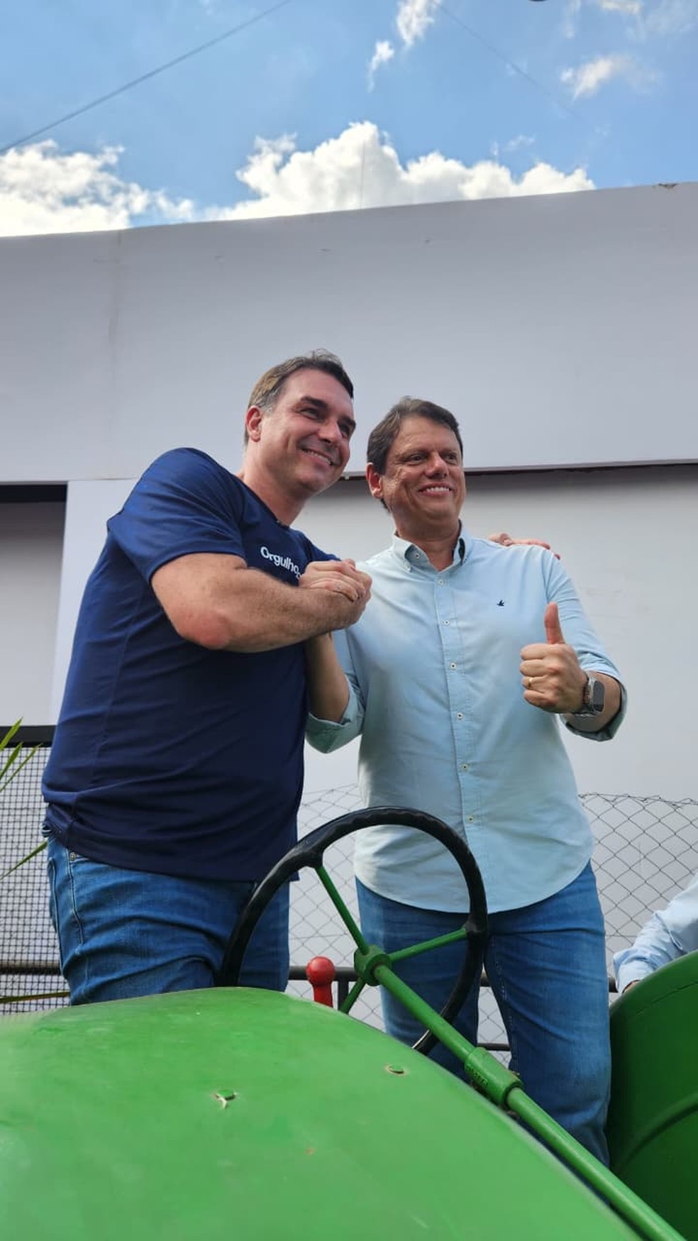 Evento do agro com Flávio e Tarcísio tem críticas a Lula, gritos de ...