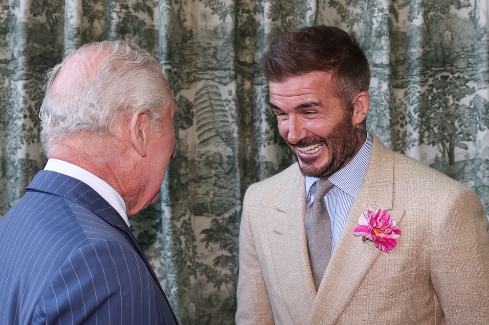 Rei Charles III e David Beckham se encontram dias após príncipe Harry ...