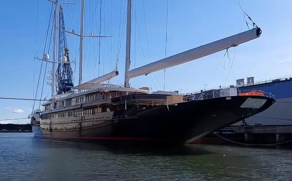 Jeff Bezos compra mansão de R$ 330 milhões em ilha de bilionários e tem ...