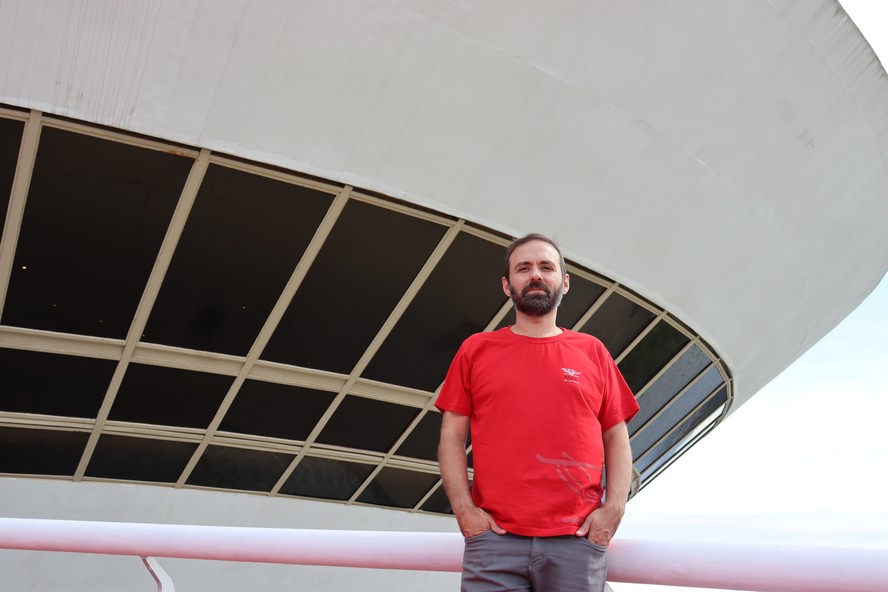 Diretor do MAC: Victor de Wolf lançará edital visando à compra de obras ...