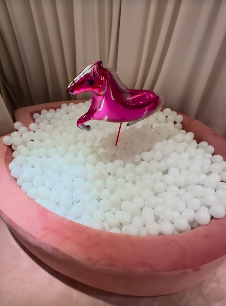 Bruna Biancardi e Neymar deixam mansão em SP após descobrirem que estavam sendo vigiados; entenda