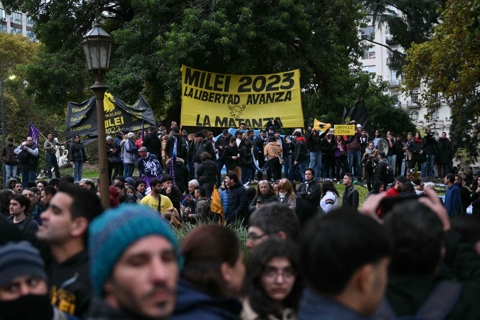 Milei promete regulamentação 'sem restrições' para tornar a Argentina ...