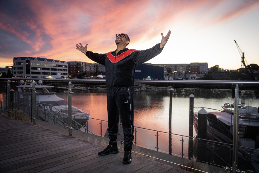 Juiz muda de ideia após 27 anos e liberta homem condenado à prisão ...