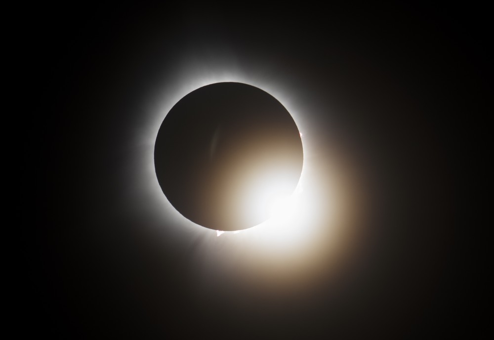 Eclipse solar recorde poderá deixar o céu escuro por mais de 6 minutos ...