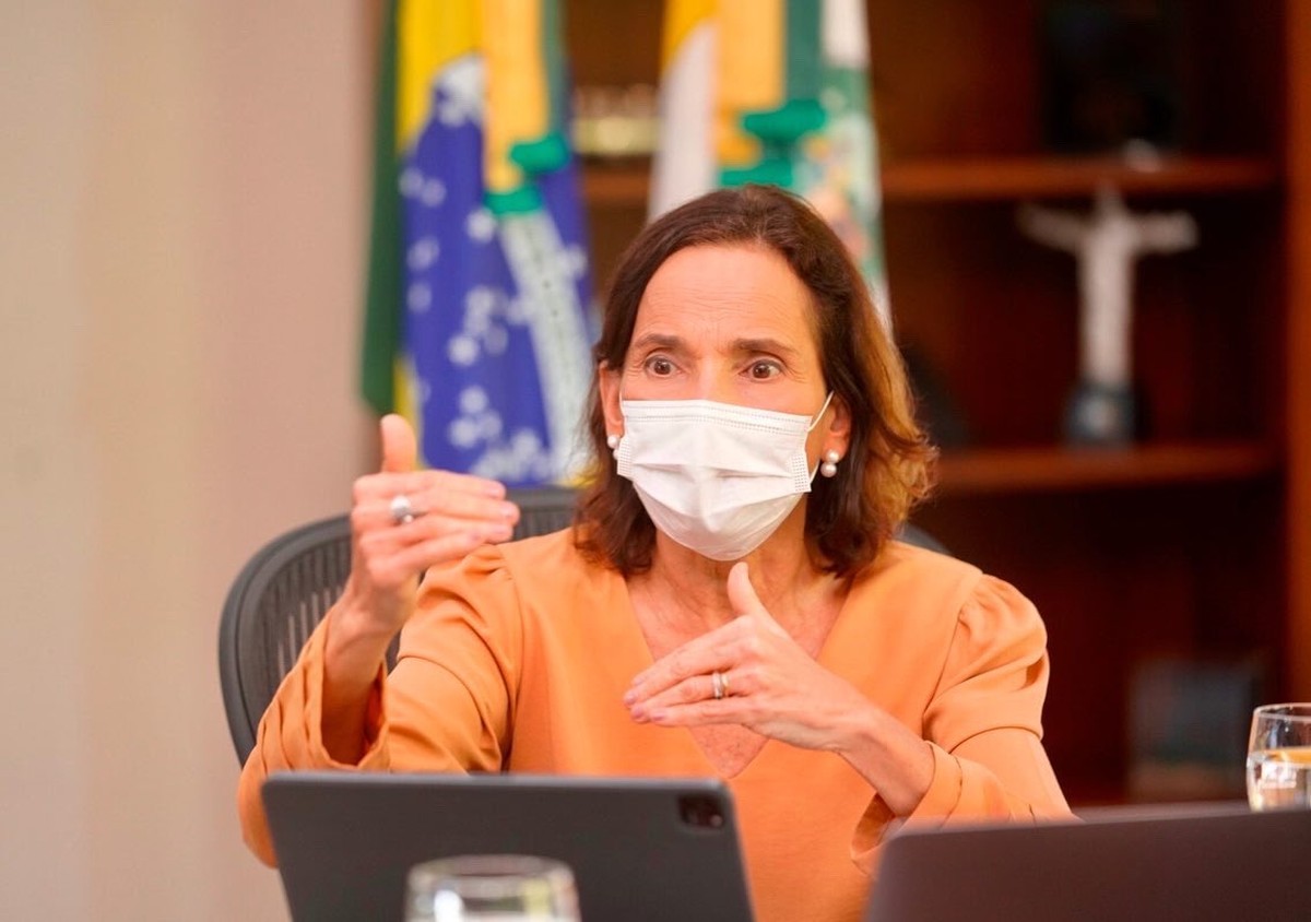 Preterida na disputa no Ceará, governadora Izolda Cela anuncia que vai ...