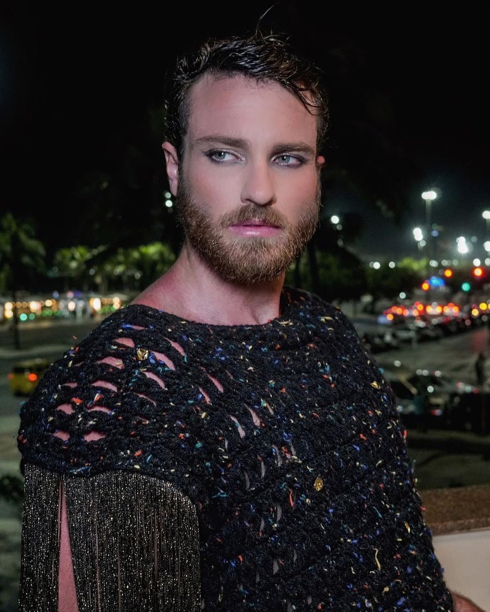 Ex-BBB Lucas Bissoli surge maquiado em festa e seguidores apontam 'moda ...