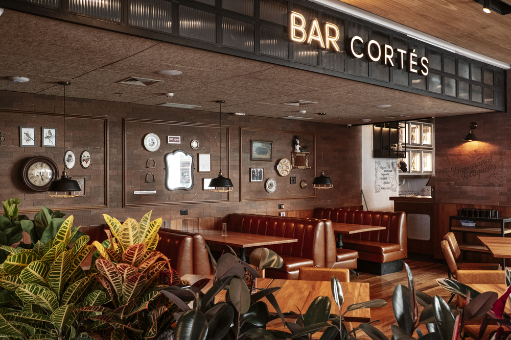Bar Cortés tem comidinhas saborosas para compartilhar, drinques ...