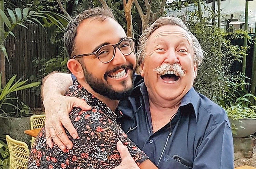 Raphael Montes lança 1º livro para jovens após desafio de Pedro ...