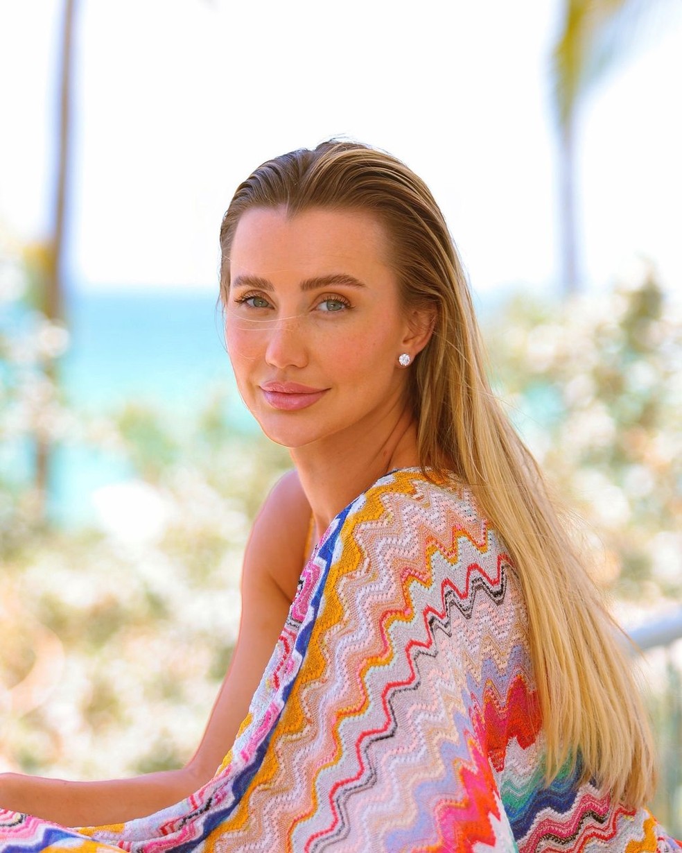 Ana Paula Siebert recebe 'conselho' sobre uso de botox na boca e ...