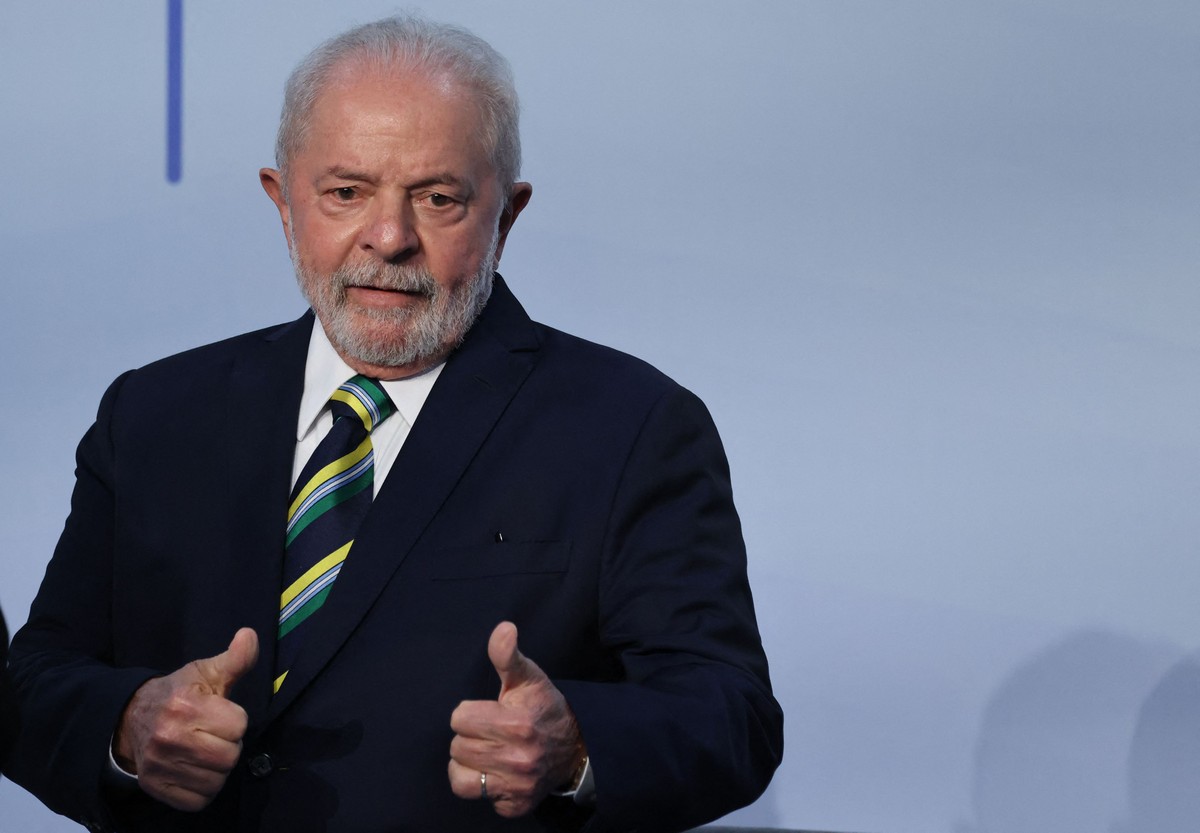 Lula define o novo chanceler